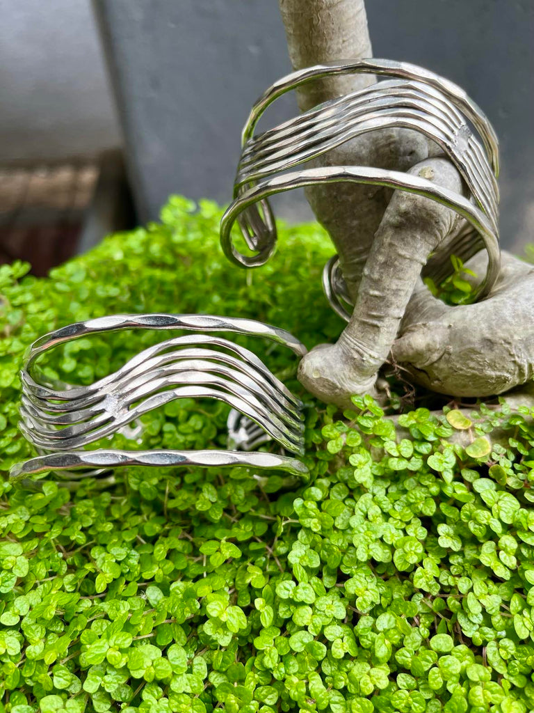 Silver Thick Wire Bangle – Habiba Boho Boutique